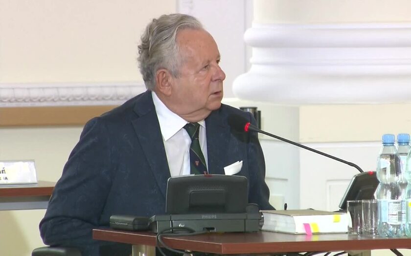 Adwokat Jan Stachura przed komisją weryfikacyjną. Zeznania